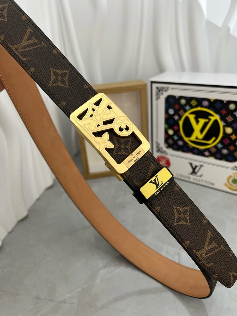 Top mirror Louis Vuitton Belts