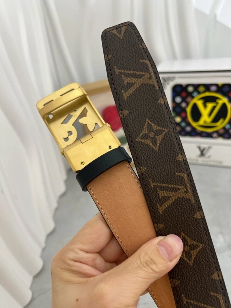 Top mirror Louis Vuitton Belts