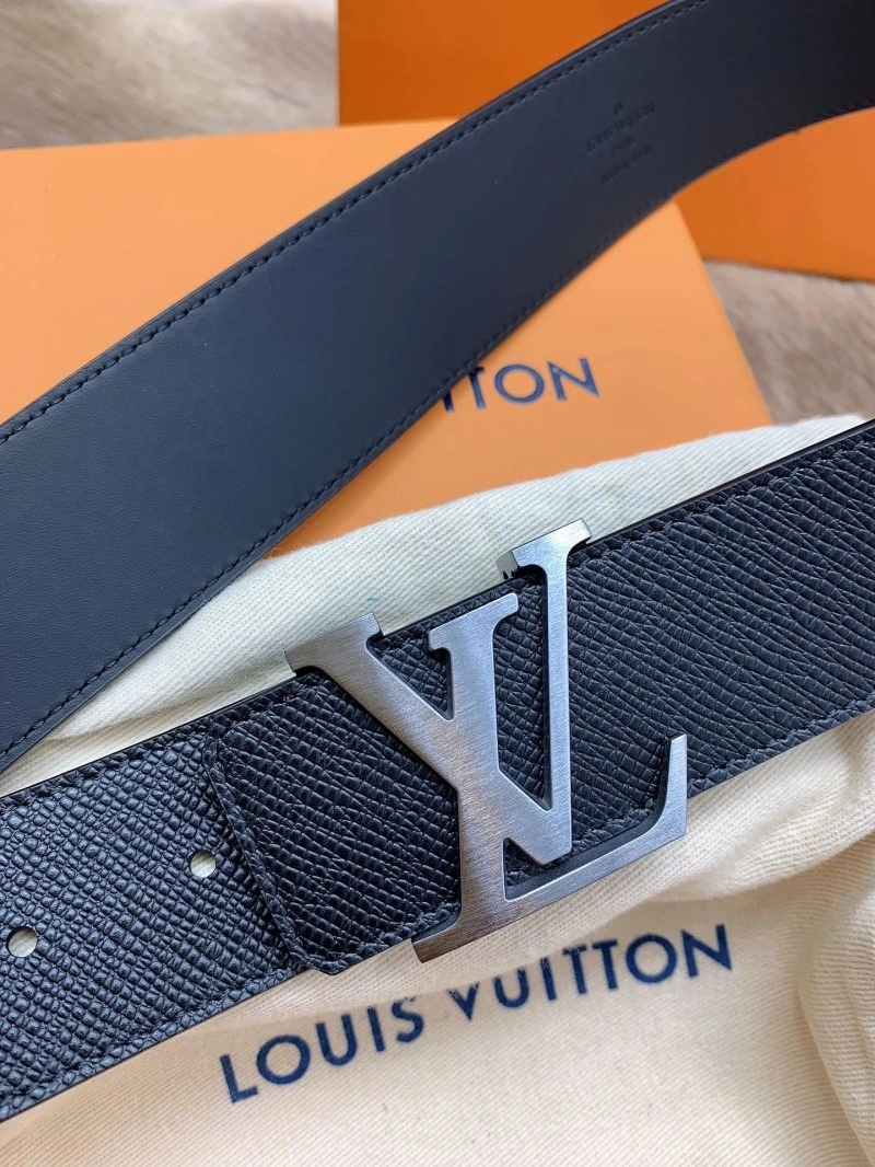 Accurate model Louis Vuitton Belts