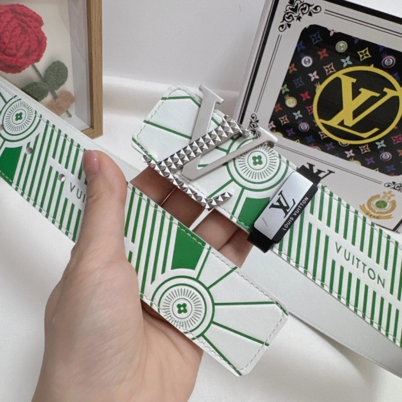 Accurate model Louis Vuitton Belts