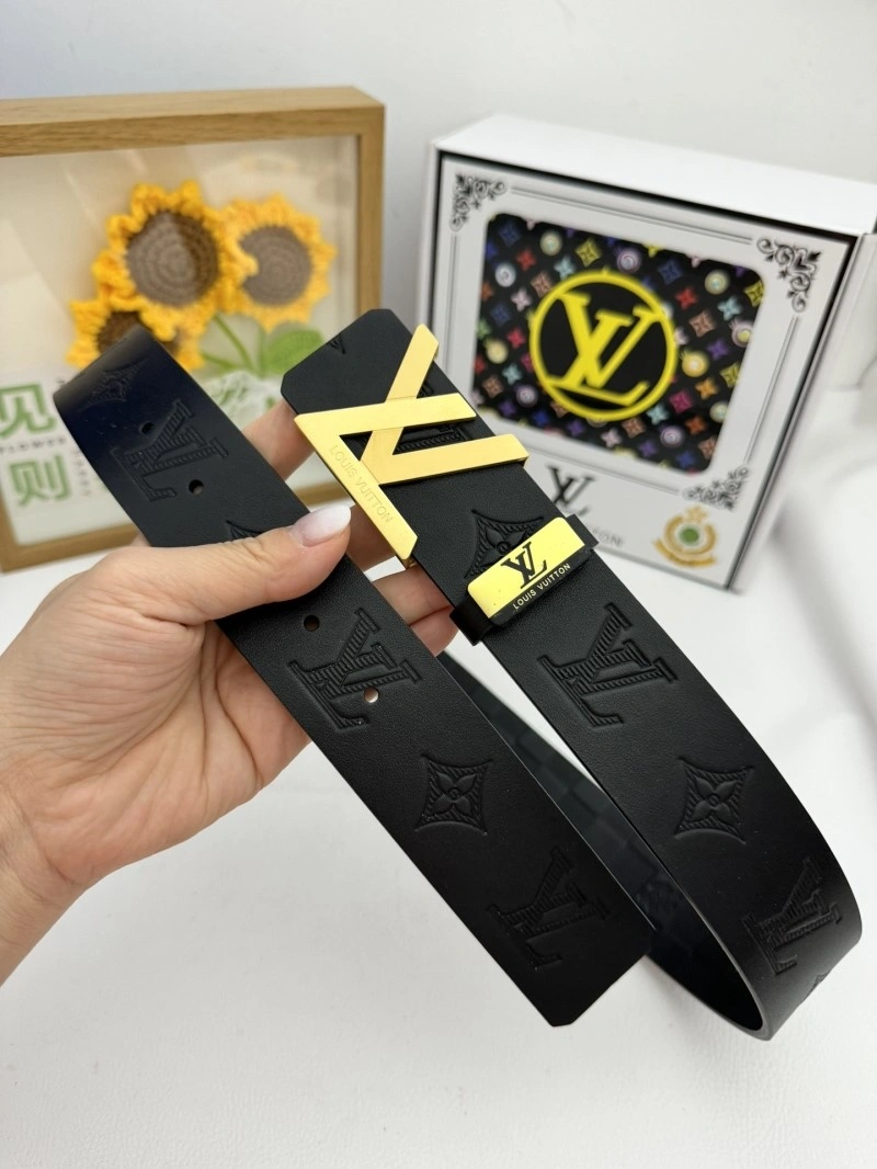 Low-cost Louis Vuitton Belts