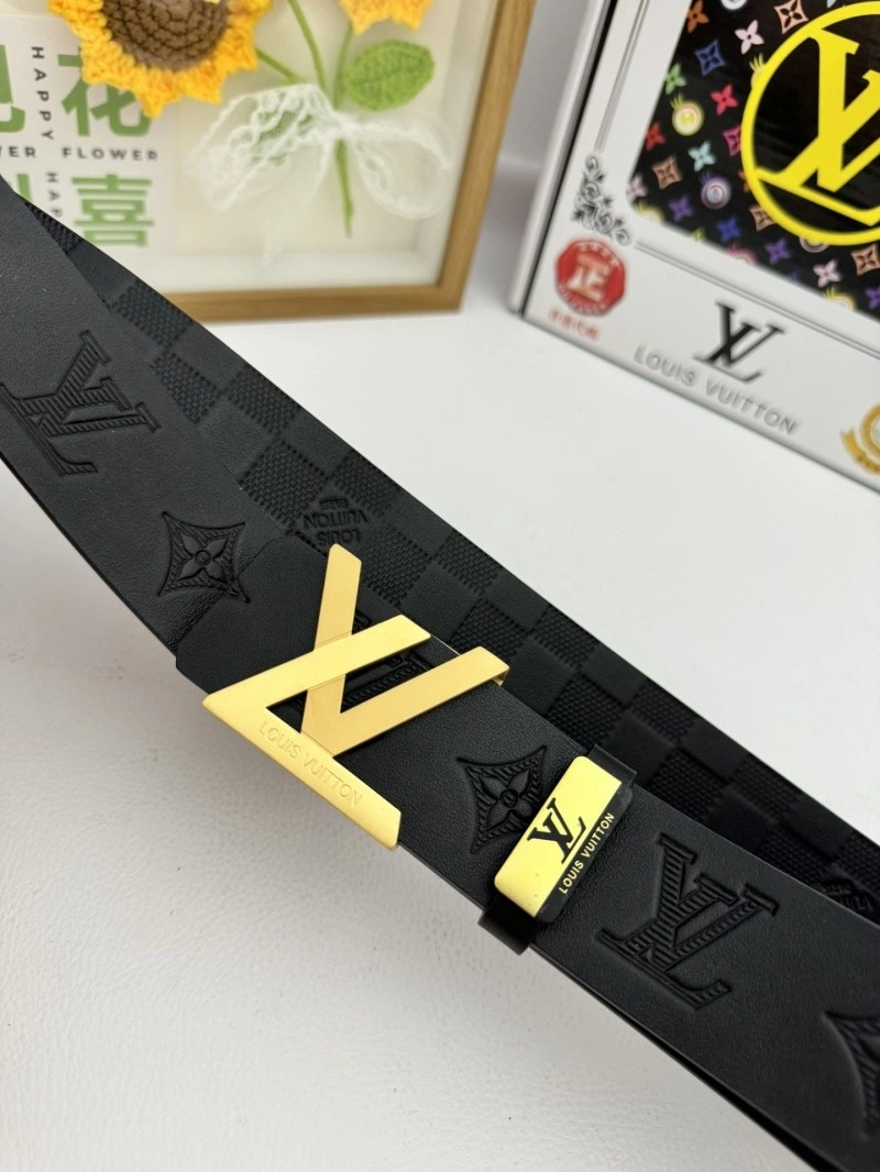 Low-cost Louis Vuitton Belts