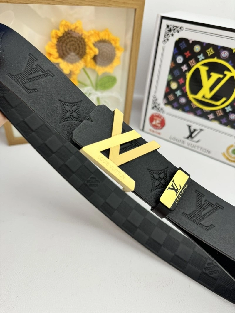 Low-cost Louis Vuitton Belts
