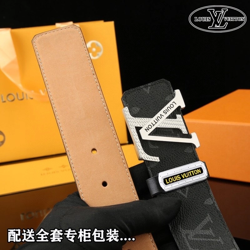 Top mirror Louis Vuitton Belts