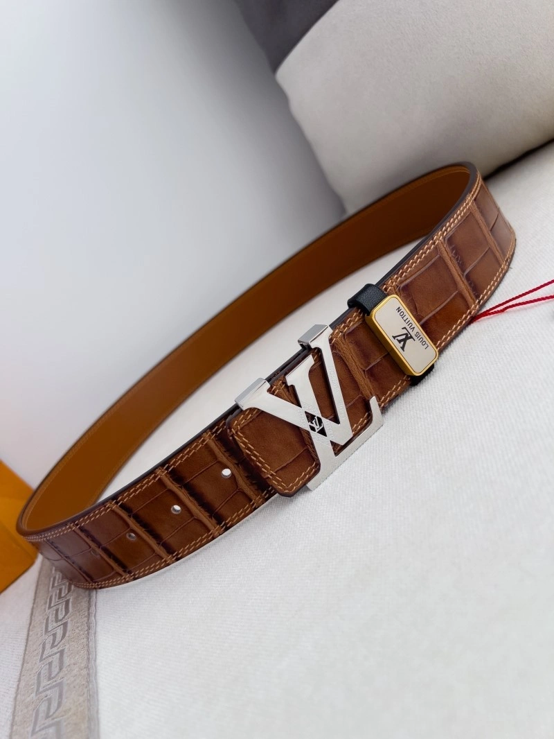 Accurate model Louis Vuitton Belts
