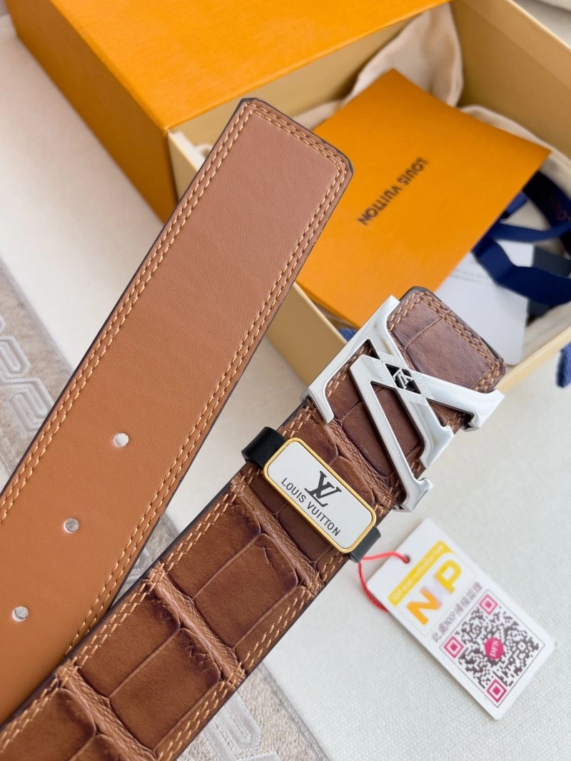 Accurate model Louis Vuitton Belts