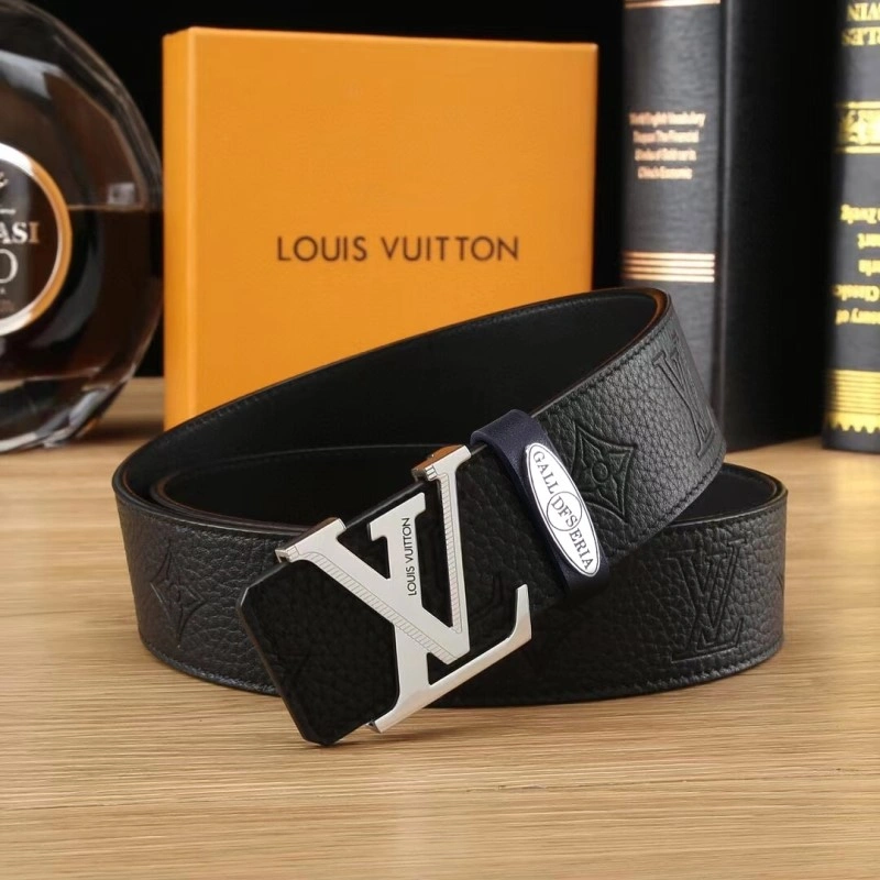 Top mirror Louis Vuitton Belts