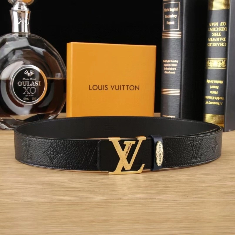 Top mirror Louis Vuitton Belts