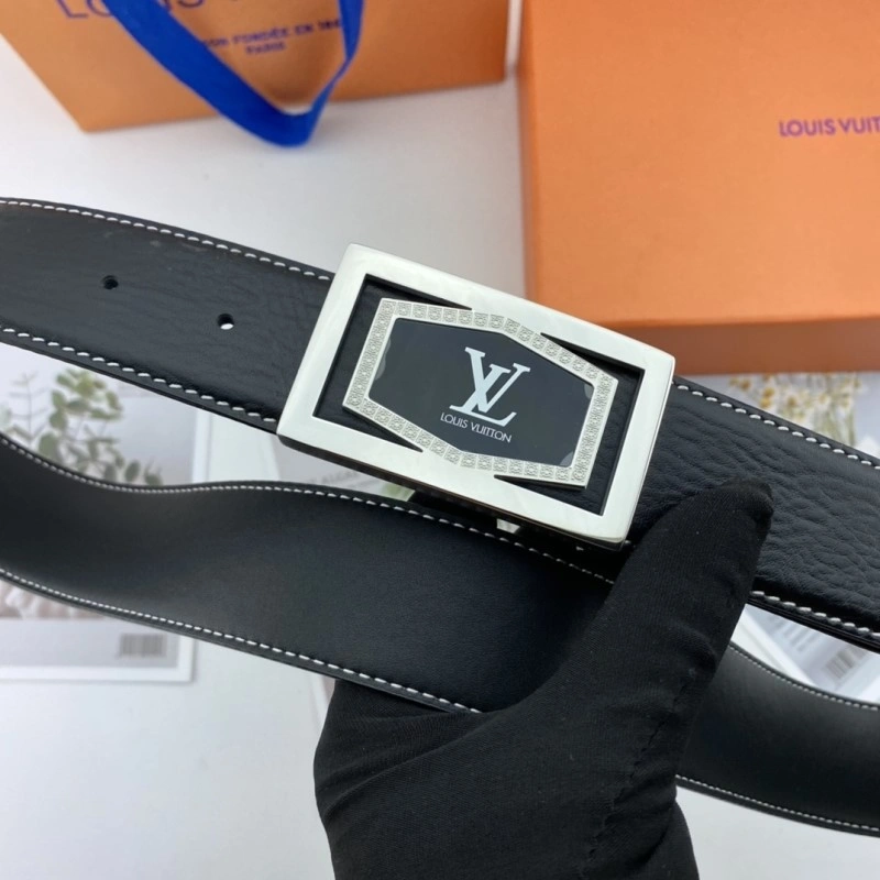 Top mirror Louis Vuitton Belts
