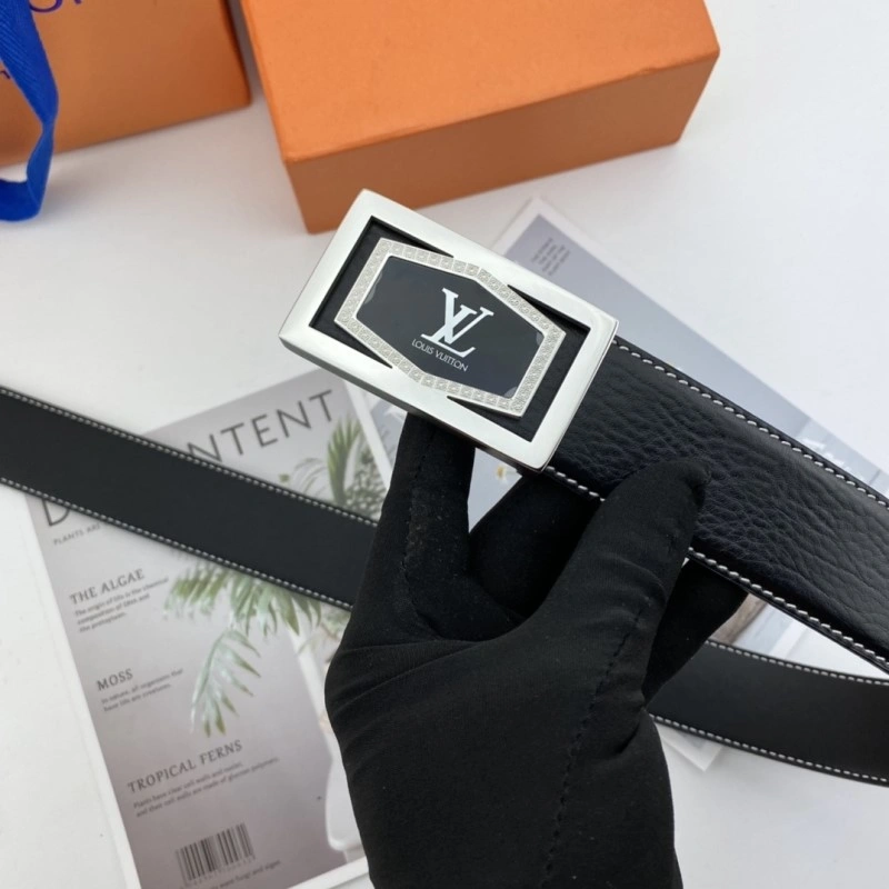Top mirror Louis Vuitton Belts