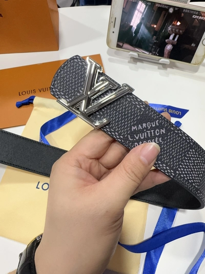 Low-cost Louis Vuitton Belts