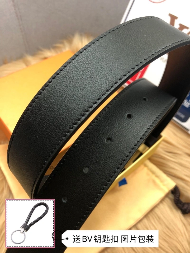 Accurate model Louis Vuitton Belts
