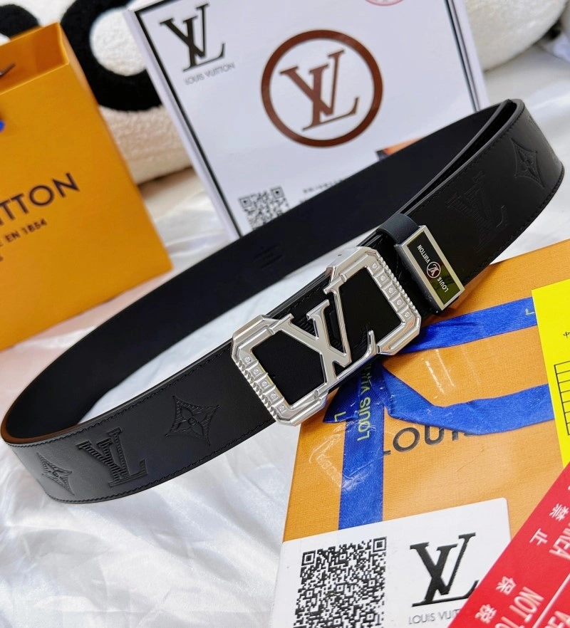 Accurate model Louis Vuitton Belts