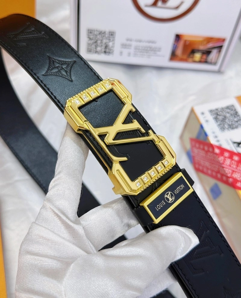 Accurate model Louis Vuitton Belts