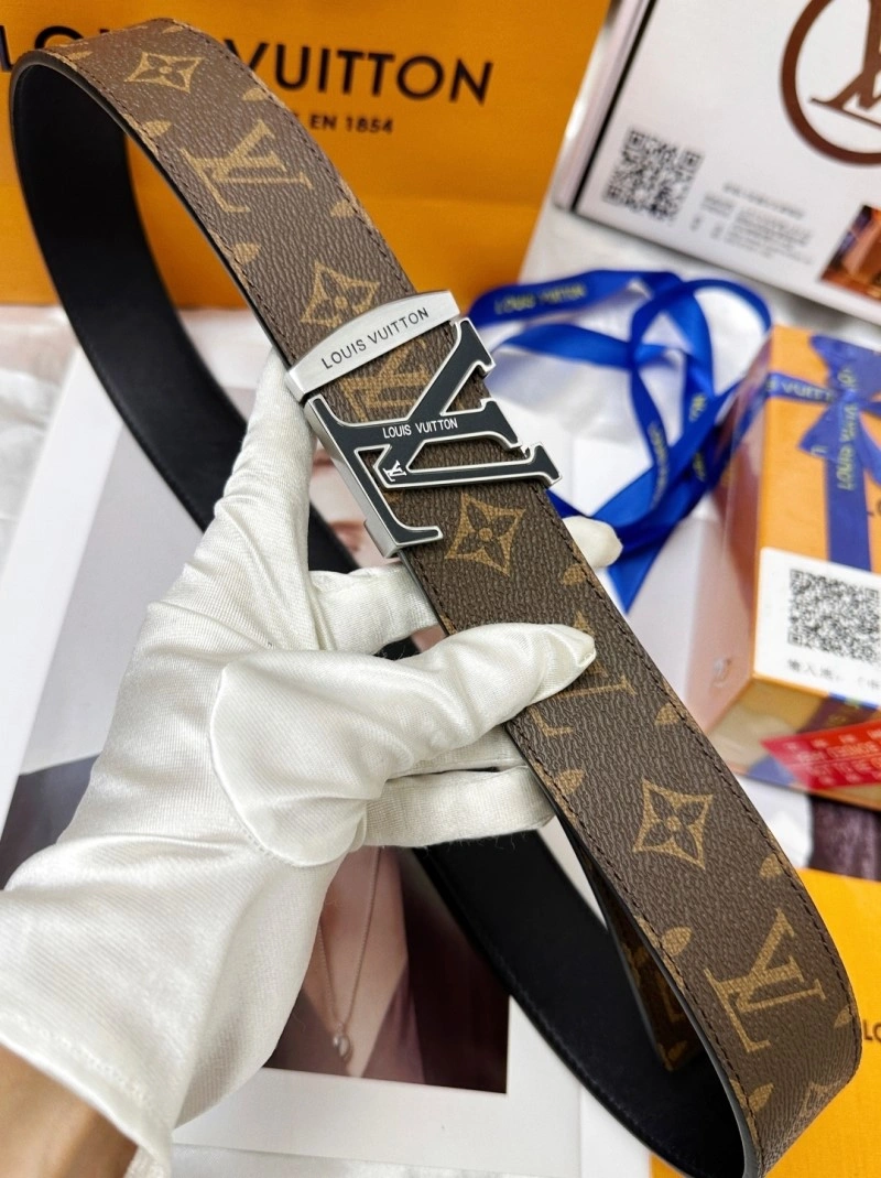 Low-cost Louis Vuitton Belts