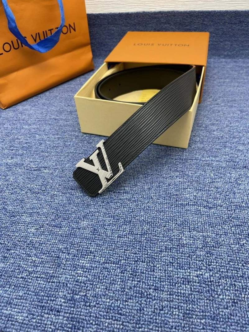 Top mirror Louis Vuitton Belts