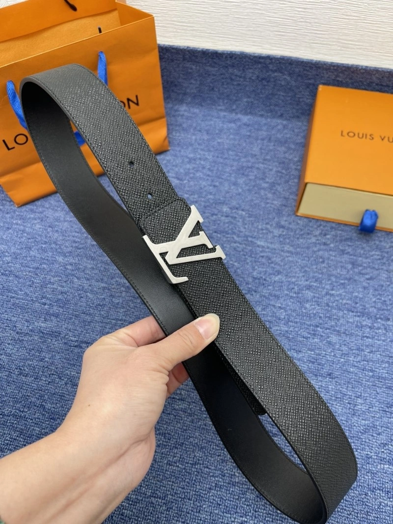 Low-cost Louis Vuitton Belts
