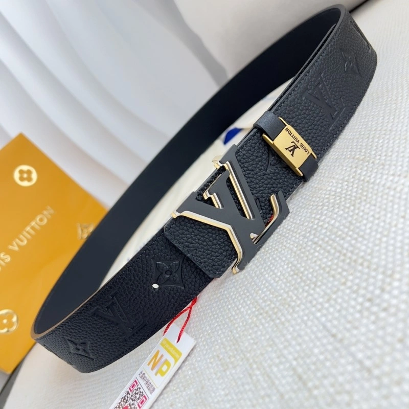 Top mirror Louis Vuitton Belts