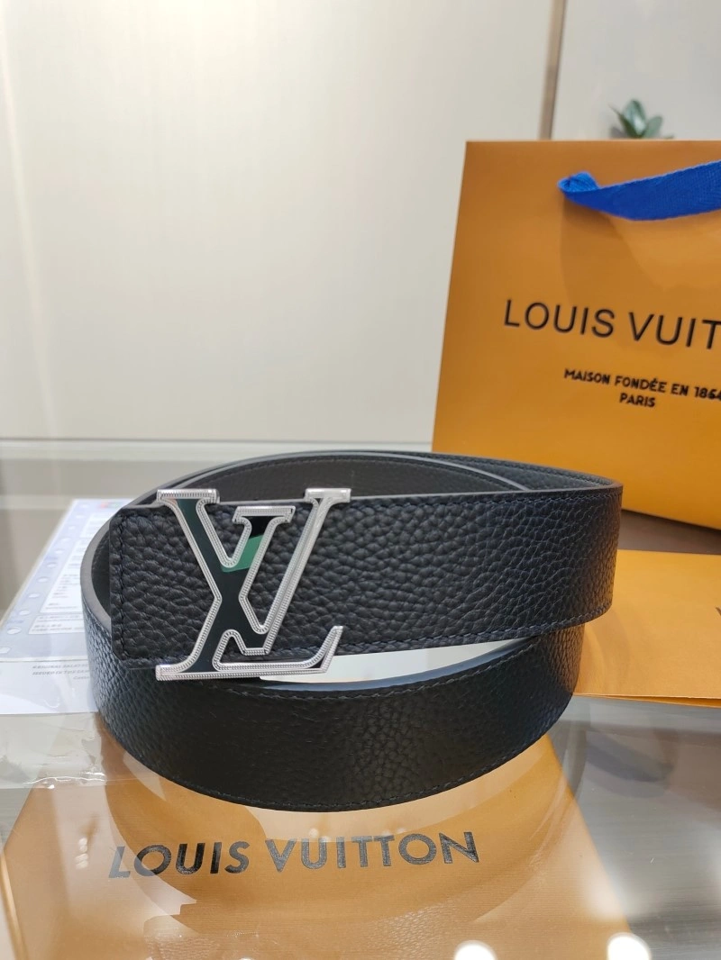 Low-cost Louis Vuitton Belts