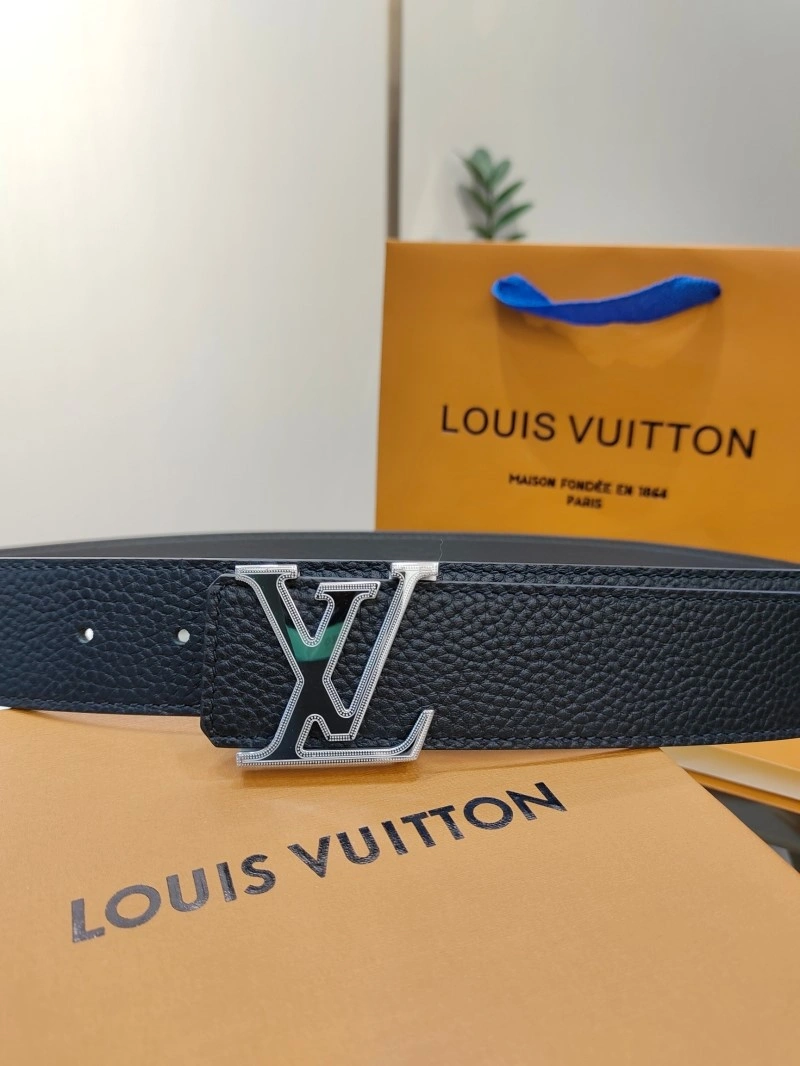 Low-cost Louis Vuitton Belts