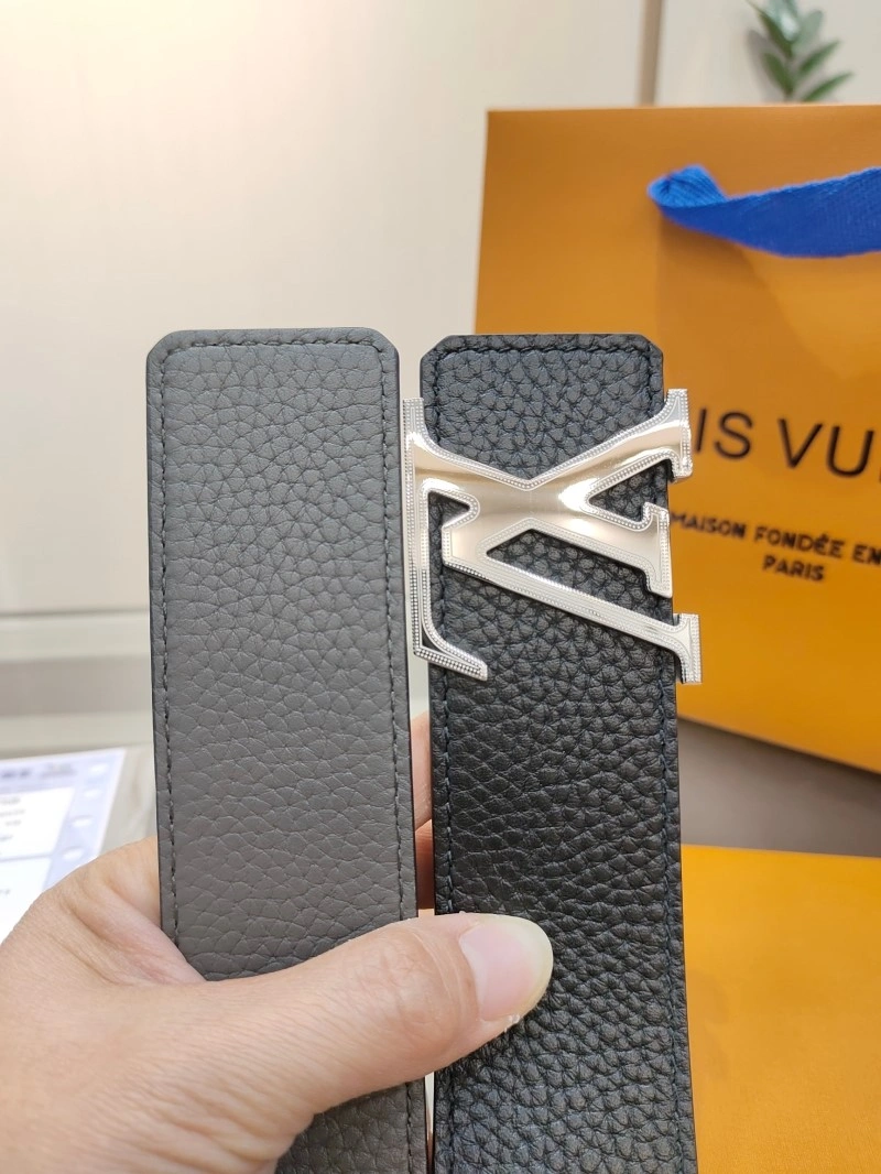 Low-cost Louis Vuitton Belts