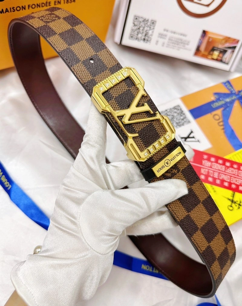Accurate model Louis Vuitton Belts