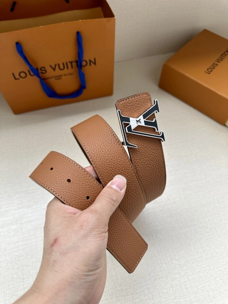 Accurate model Louis Vuitton Belts