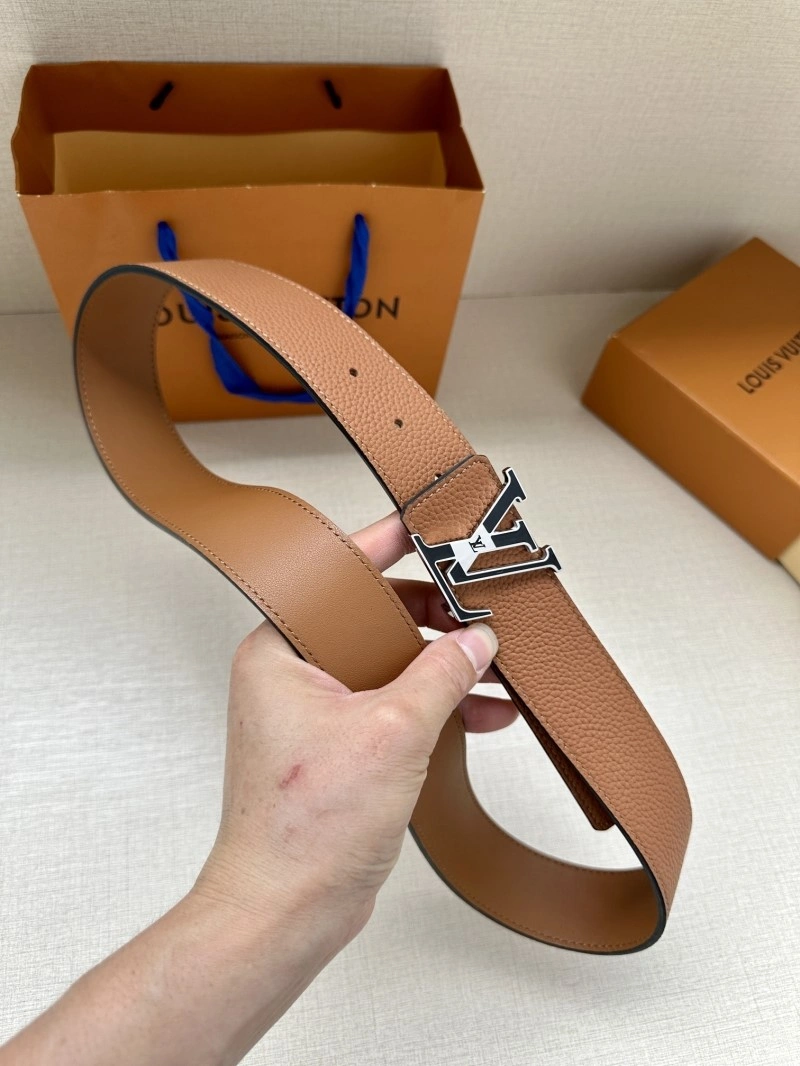 Accurate model Louis Vuitton Belts