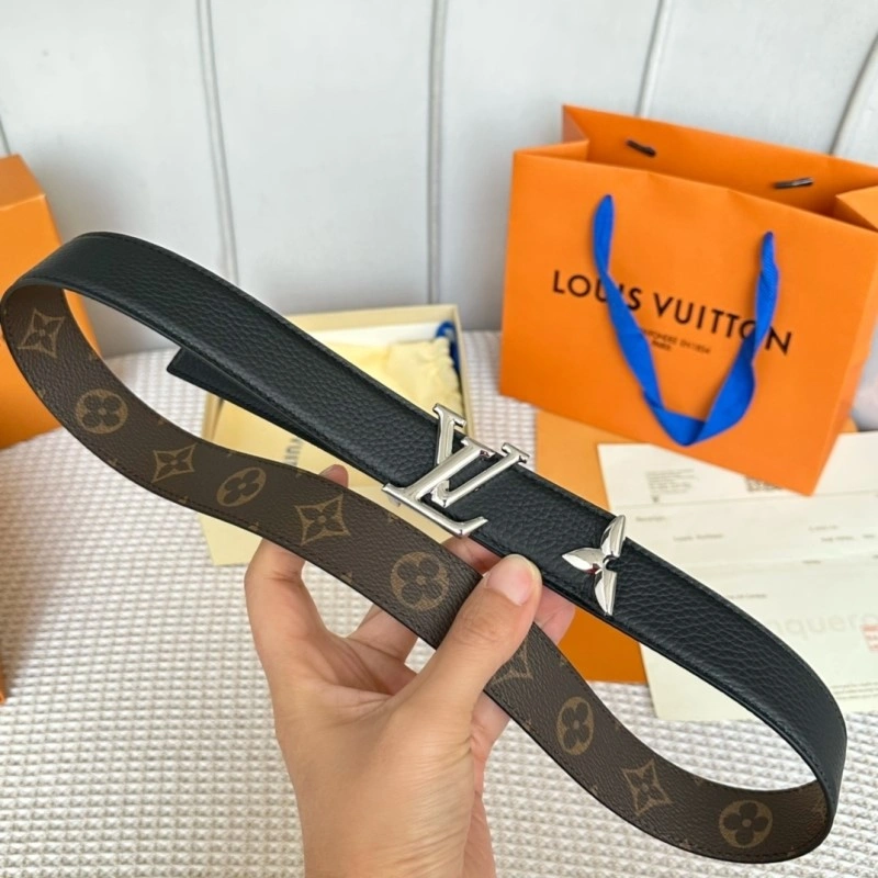 Low-cost Louis Vuitton Belts