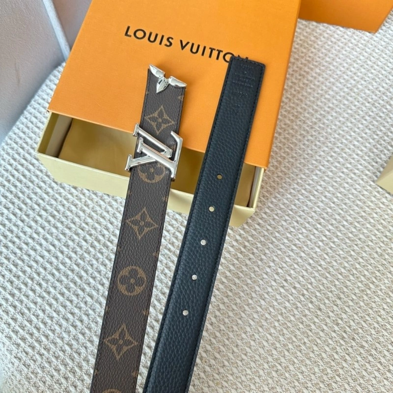 Low-cost Louis Vuitton Belts