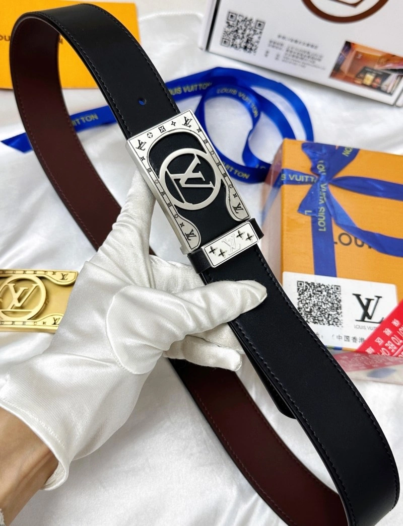 Accurate model Louis Vuitton Belts