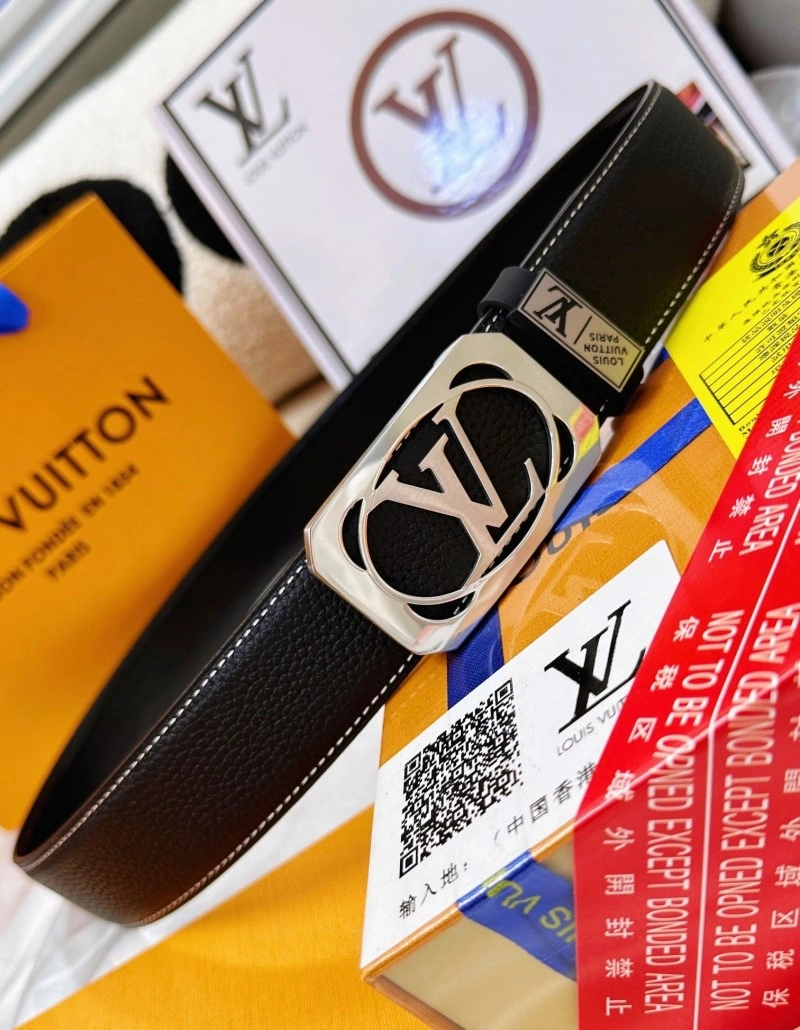 Accurate model Louis Vuitton Belts