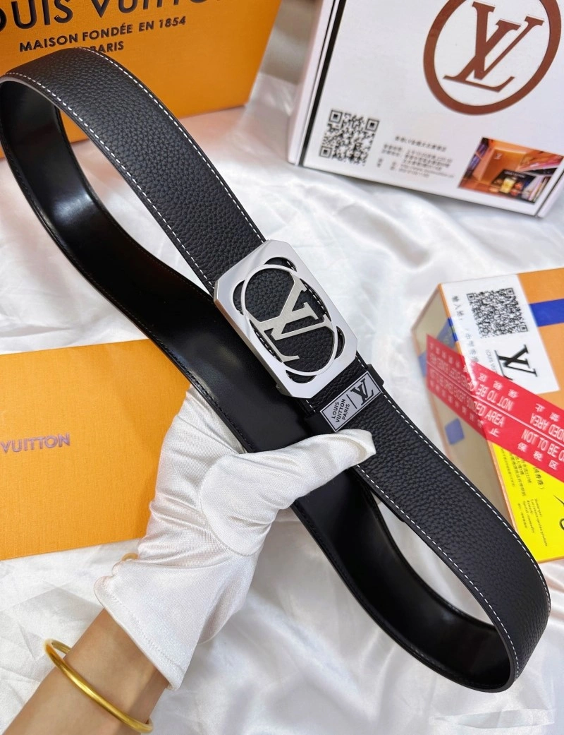 Accurate model Louis Vuitton Belts
