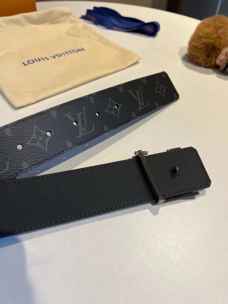 Top mirror Louis Vuitton Belts