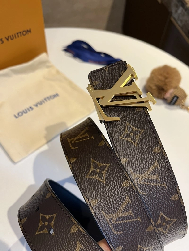 Top mirror Louis Vuitton Belts