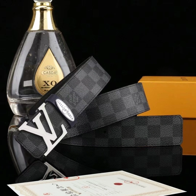 Top mirror Louis Vuitton Belts