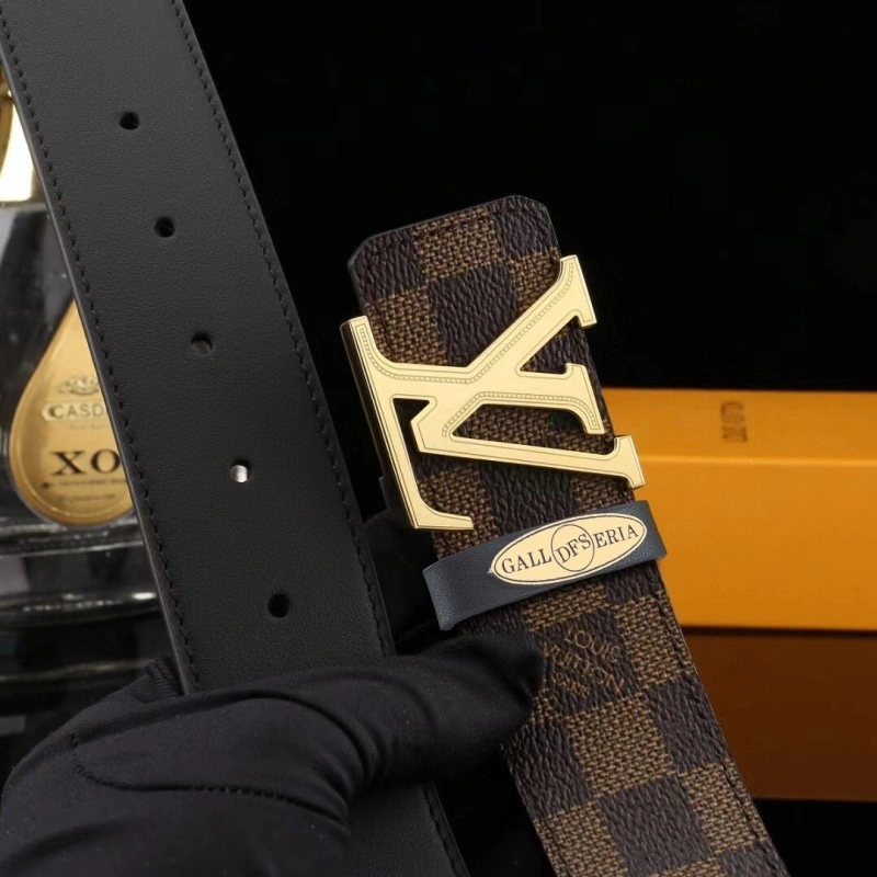 Top mirror Louis Vuitton Belts