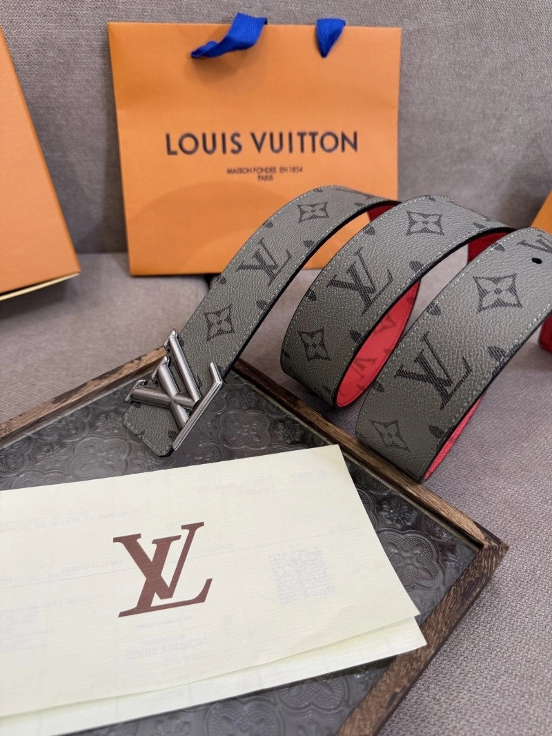 Low-cost Louis Vuitton Belts