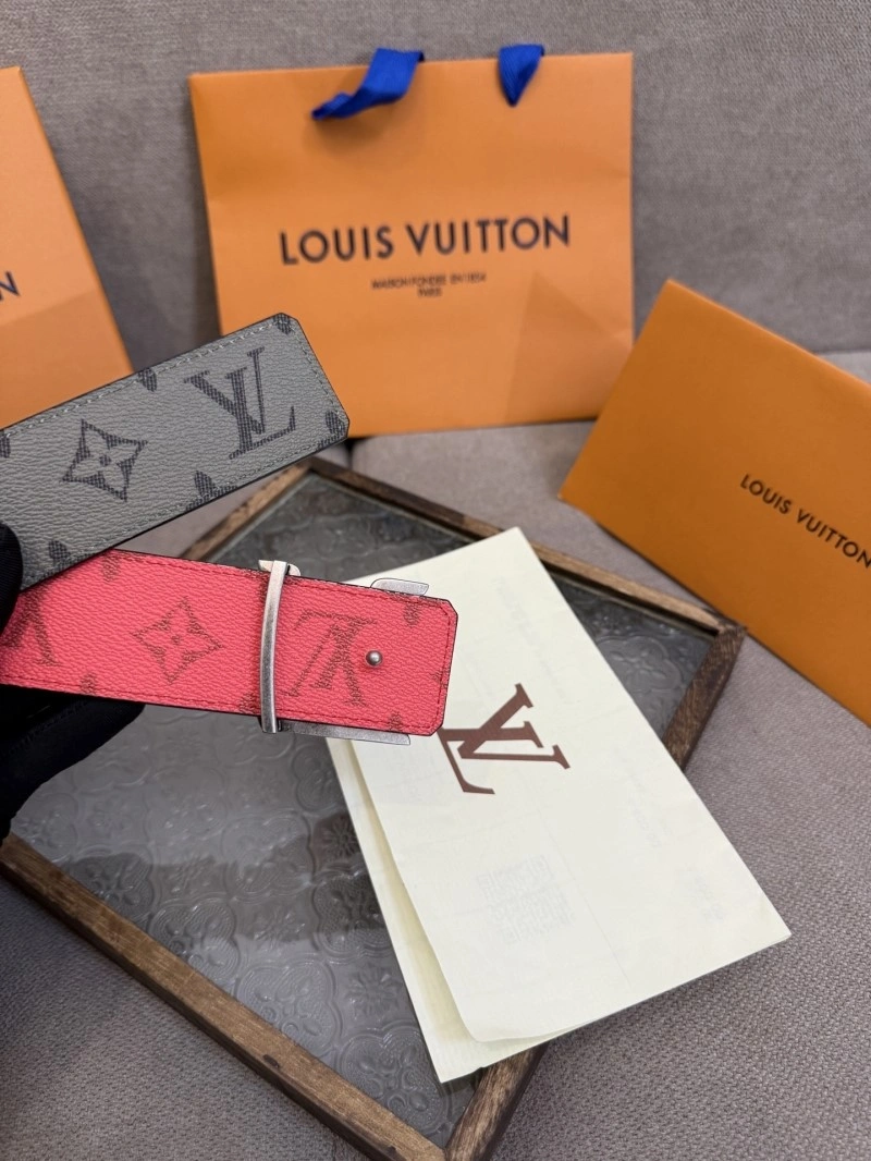 Low-cost Louis Vuitton Belts