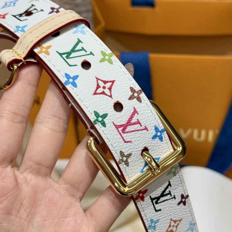 Top mirror Louis Vuitton Belts