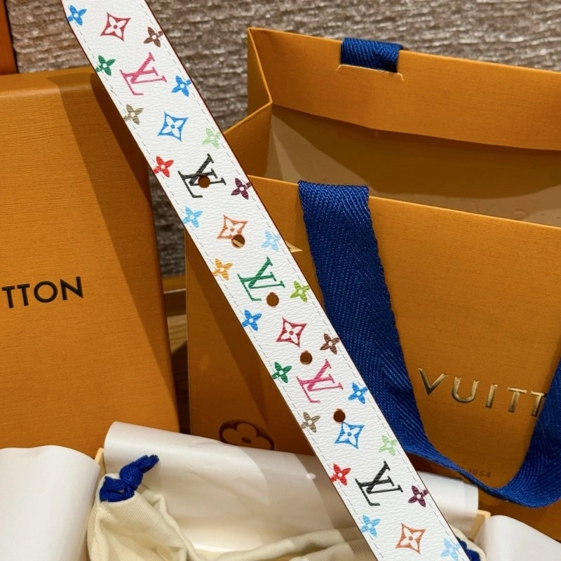 Top mirror Louis Vuitton Belts