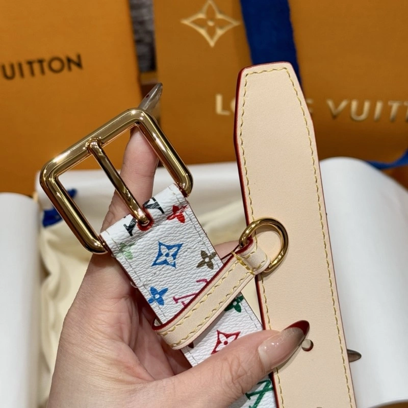 Top mirror Louis Vuitton Belts