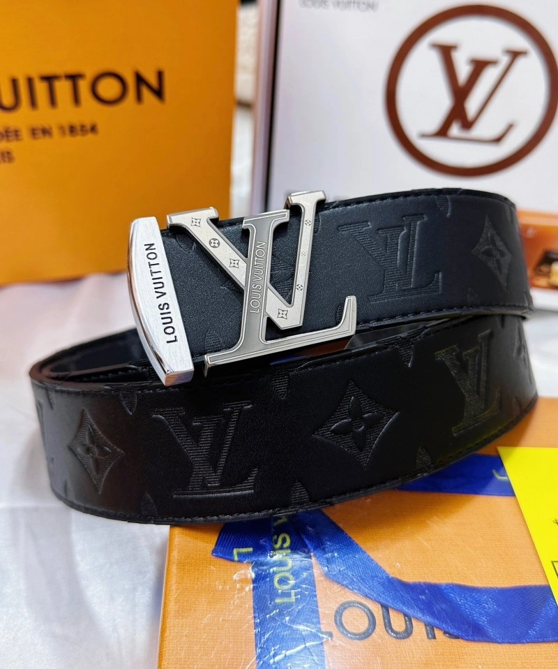 Low-cost Louis Vuitton Belts