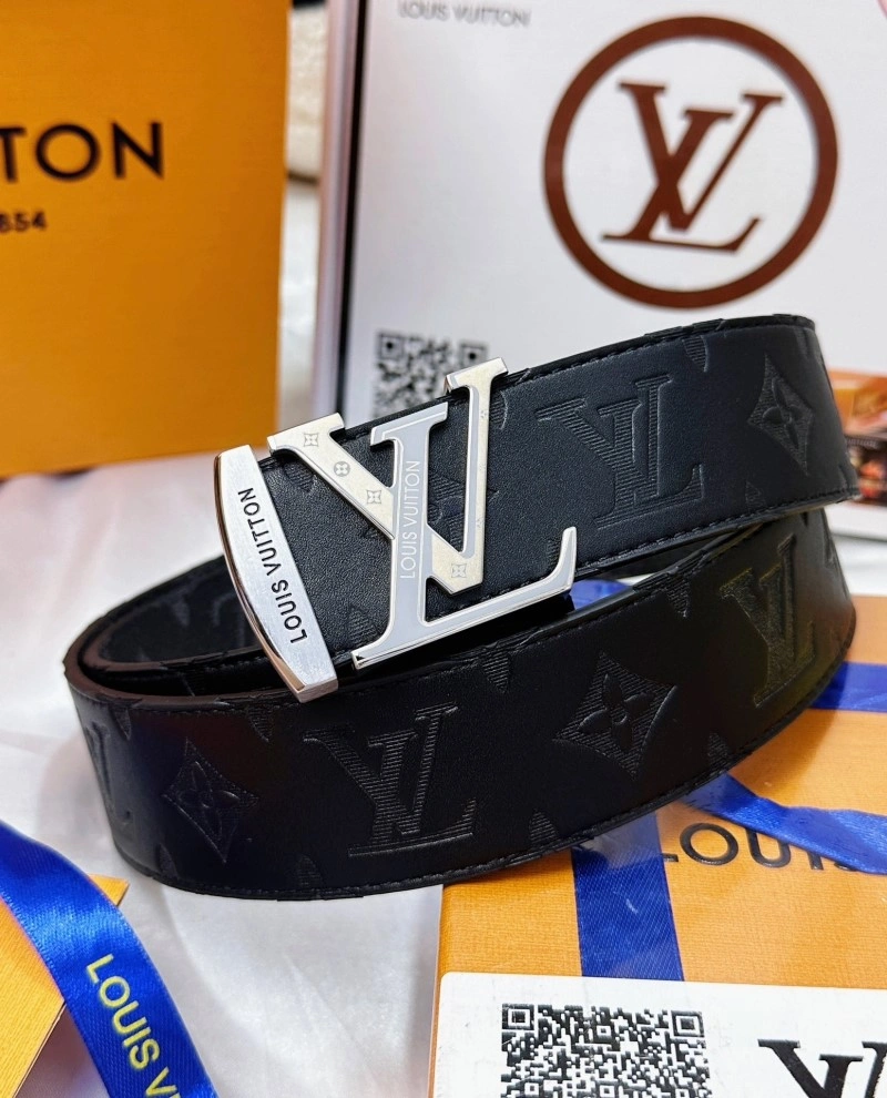 Low-cost Louis Vuitton Belts