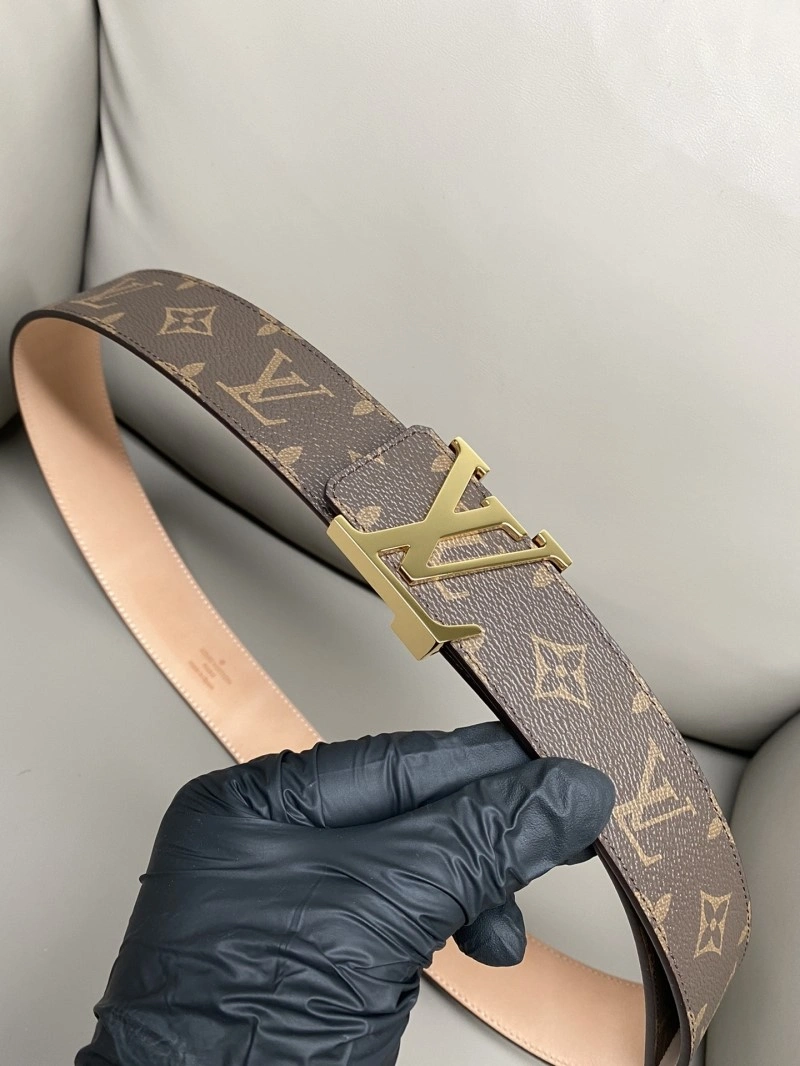 Accurate model Louis Vuitton Belts