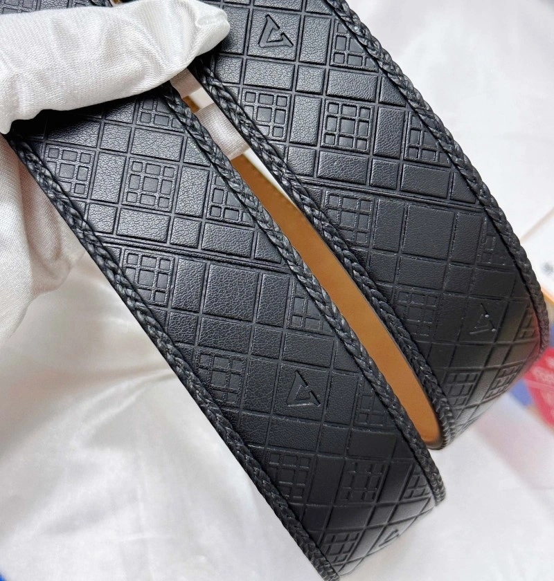Accurate model Louis Vuitton Belts