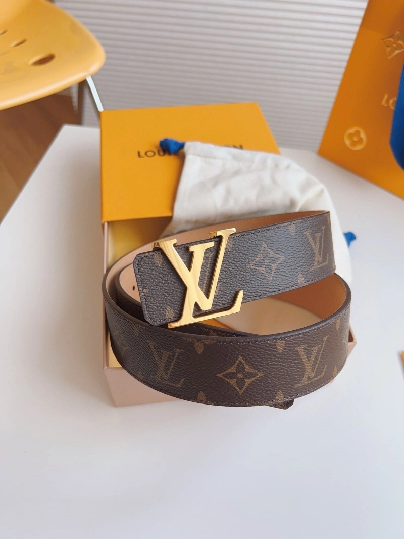 Accurate model Louis Vuitton Belts