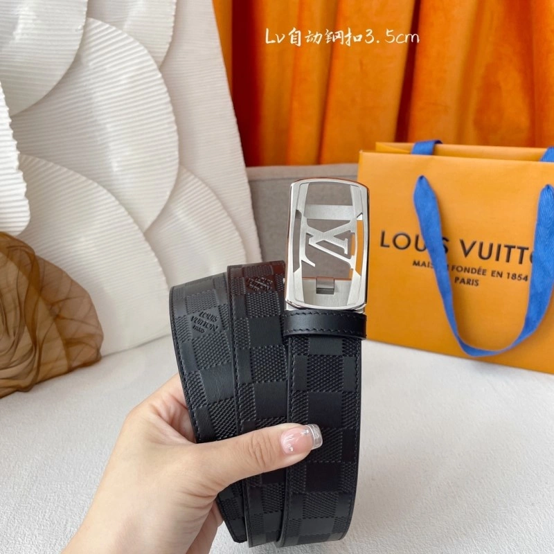 Low-cost Louis Vuitton Belts
