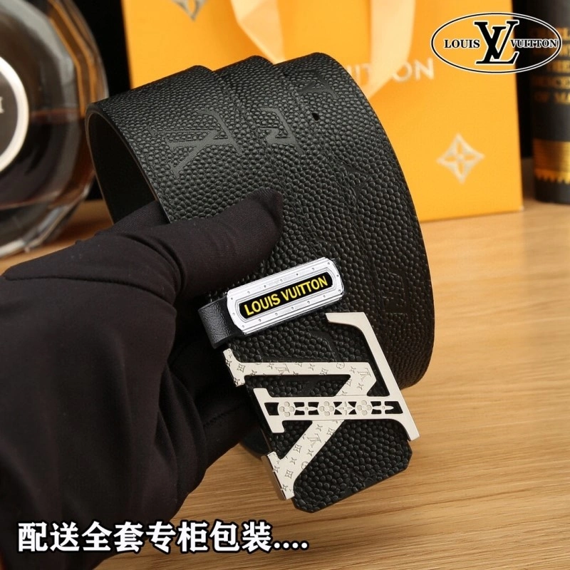 Top mirror Louis Vuitton Belts