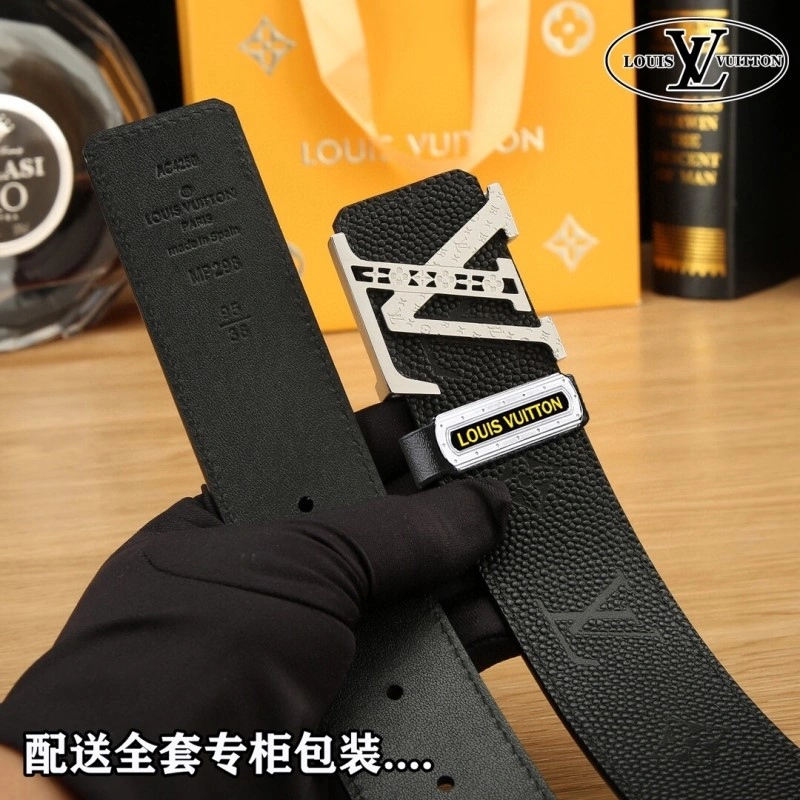 Top mirror Louis Vuitton Belts